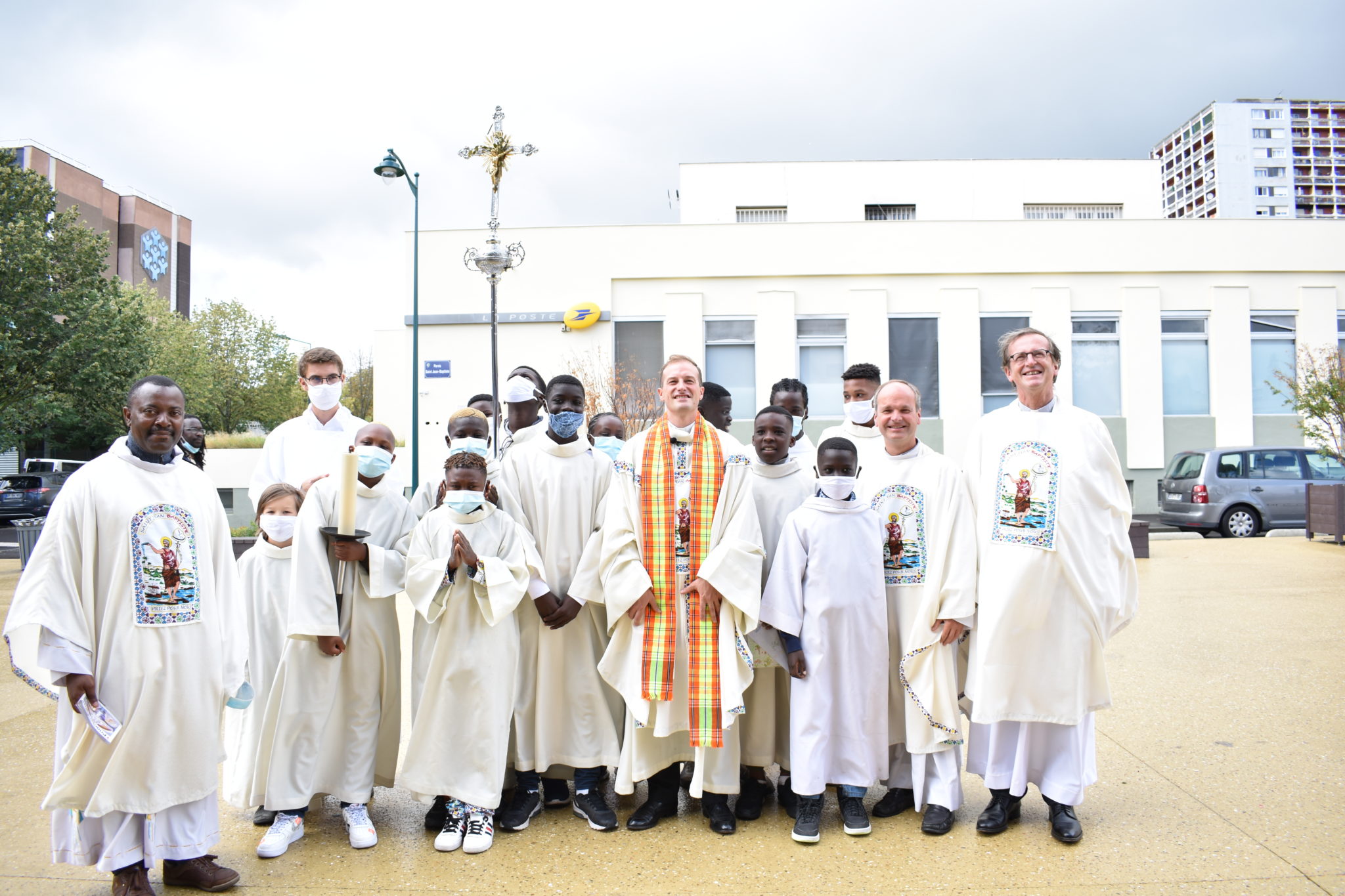 Messe d’action de grâce à l’église St Jean Baptiste, du père Guillaume Dupont, pour son départ ...