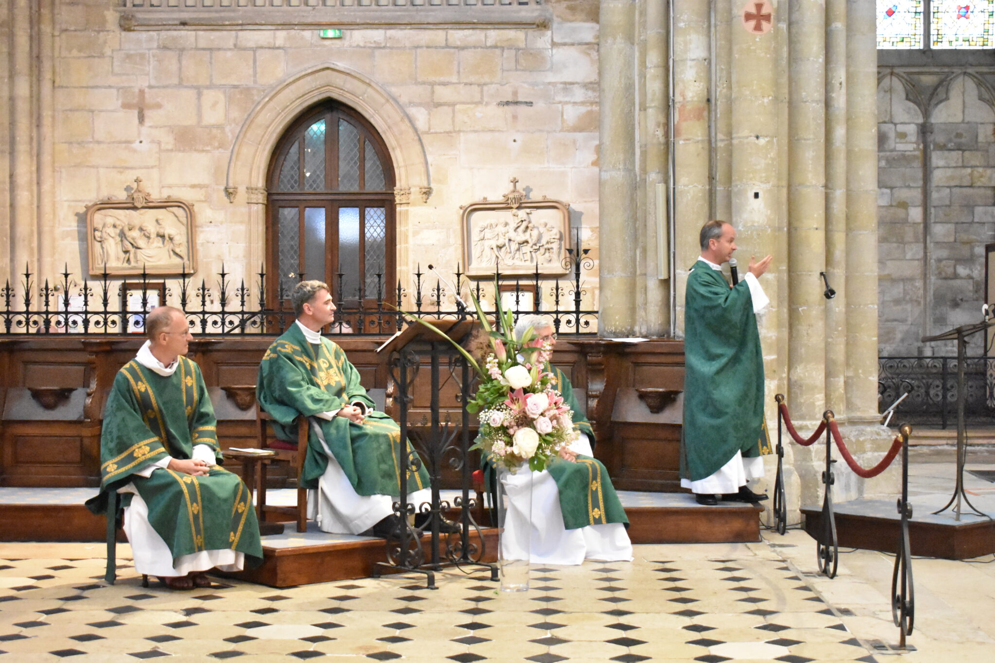 Journée paroissiale de fin d’année et messe d’action de grâce pour les 25 ans de sacerdoce du ...